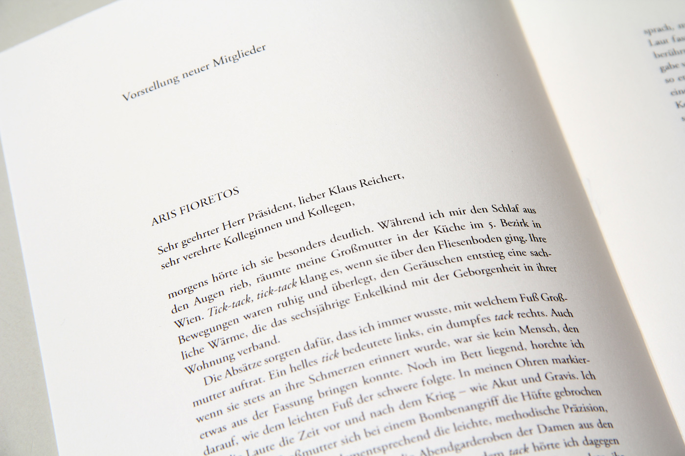 Die Hüften der Großmutter – Aris Fioretos